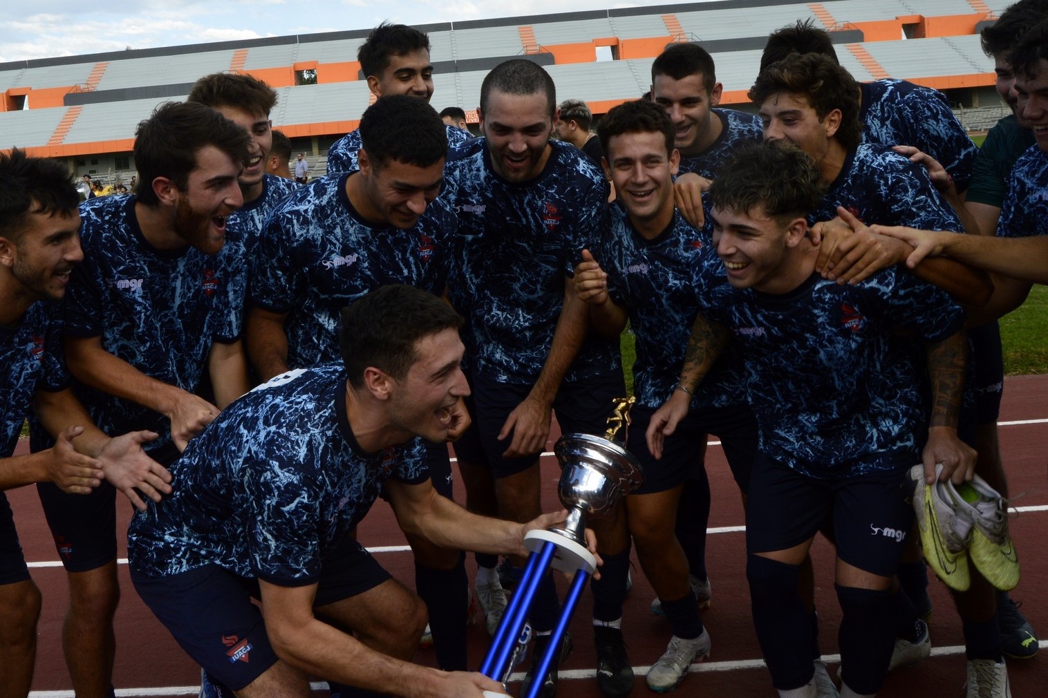 El IUACJ hizo historia y se quedó con el primer Campeonato Nacional de ...